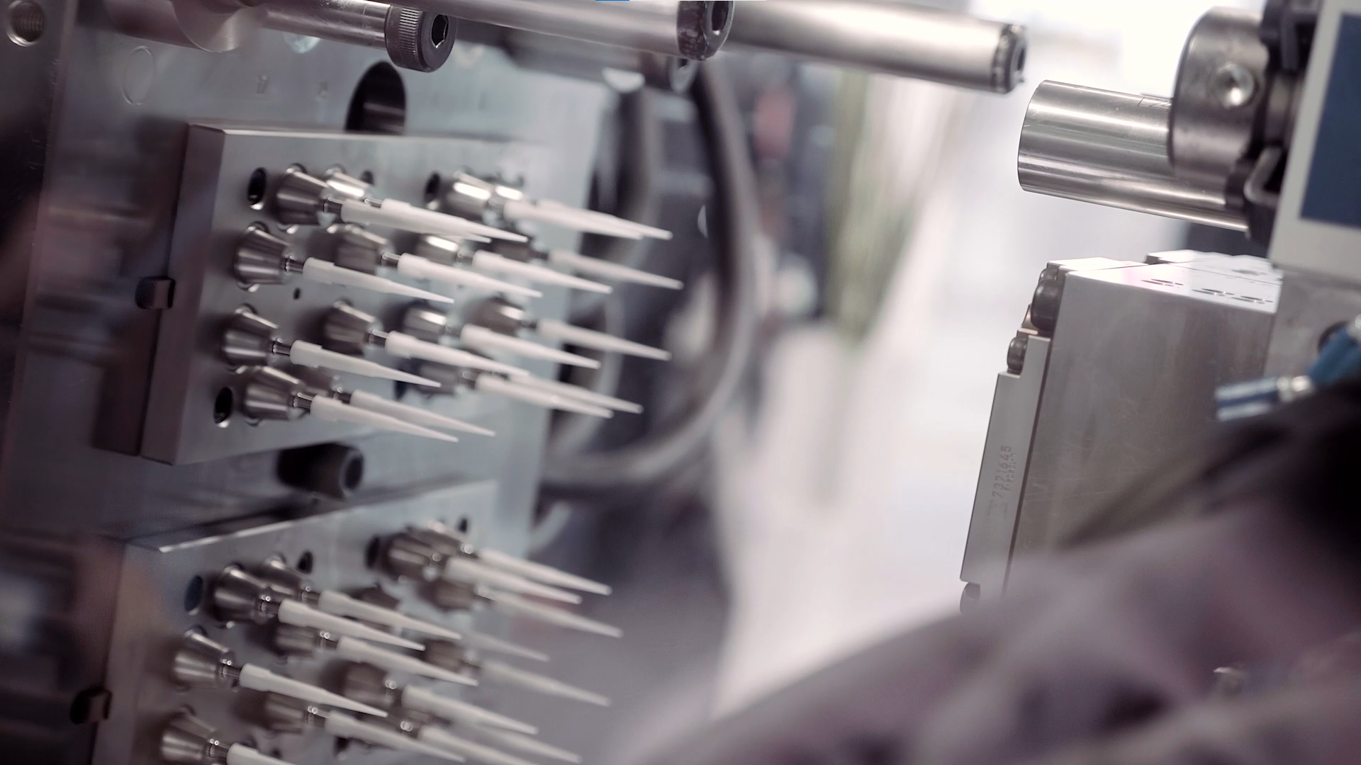 Contract Manufacturing | Synecco